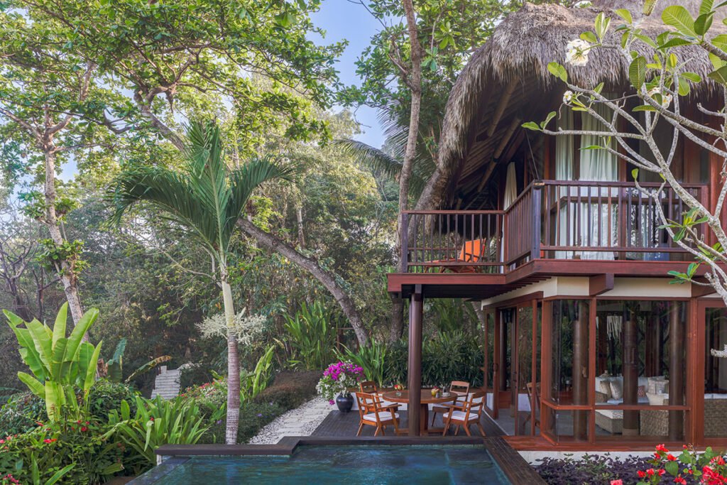 Solo & Couples Luxury Villa - NIHI Sumba